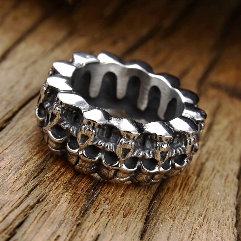 Multiple Skulls Ring Skullloco